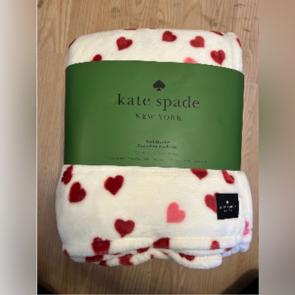 kate spade | Bedding | Nwt Kate Spade Oversized Twin White With Red ...
